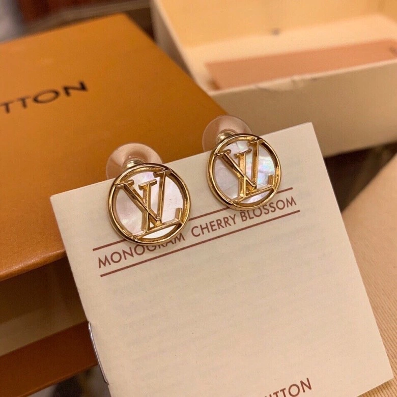 Bargain Louis Vuitton Earrings