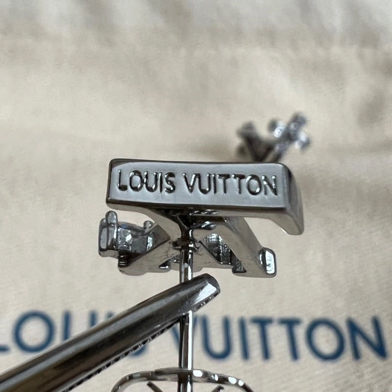 Bargain Louis Vuitton Earrings