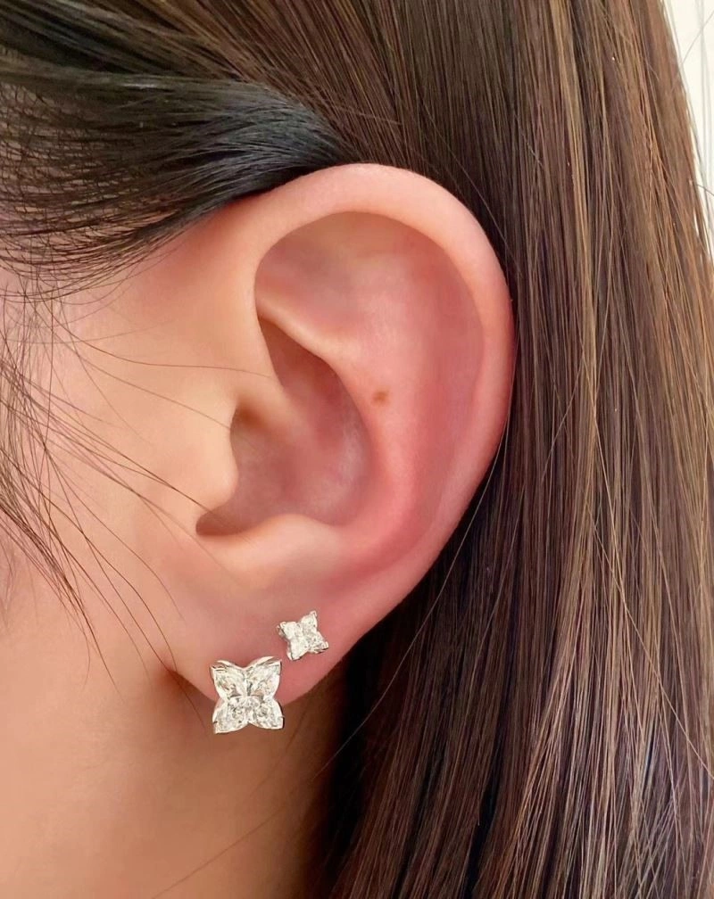 Bargain Louis Vuitton Earrings