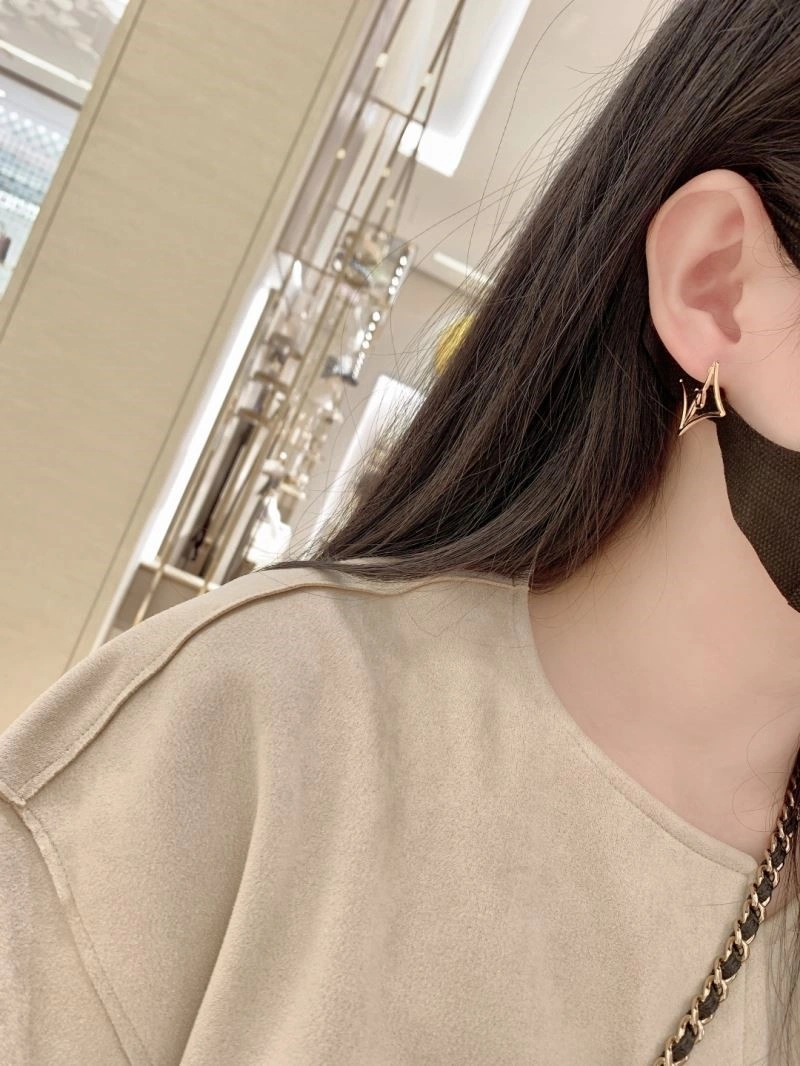 Bargain Louis Vuitton Earrings