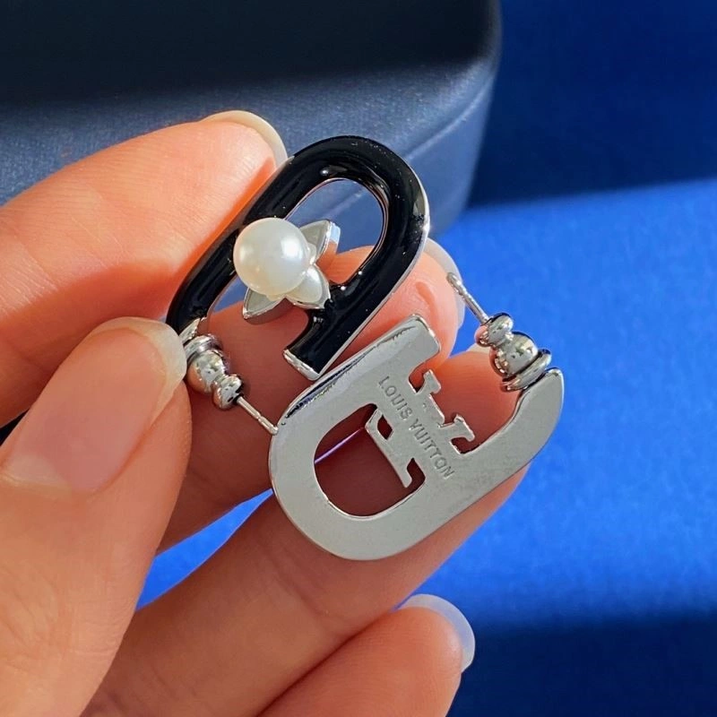Accurate model Louis Vuitton Earrings