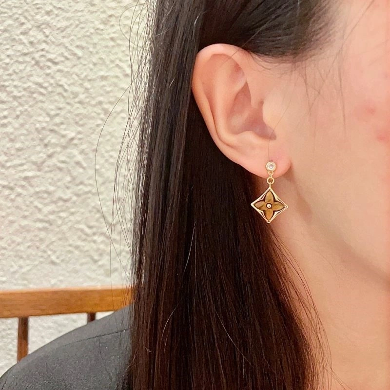 Bargain Louis Vuitton Earrings