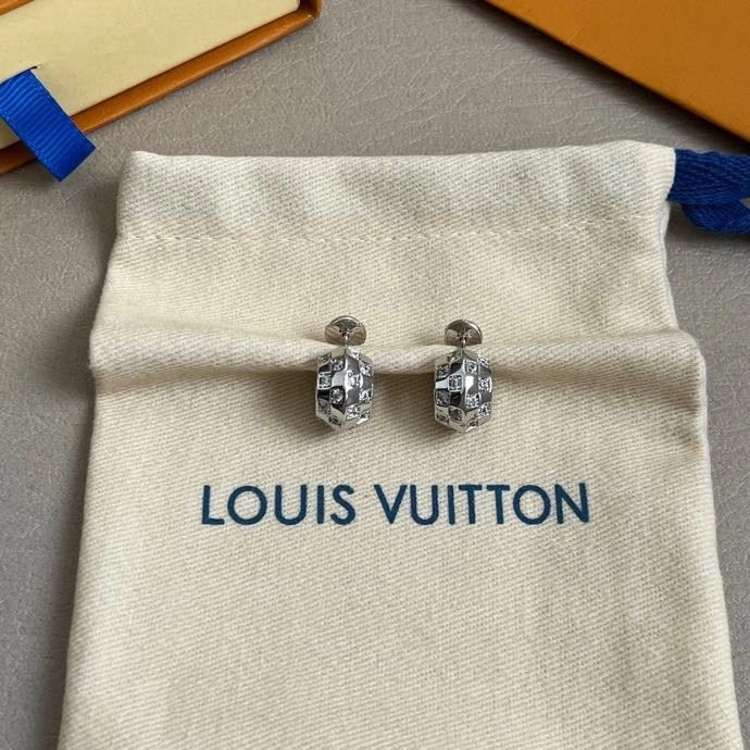 Inexpensive Louis Vuitton Earrings