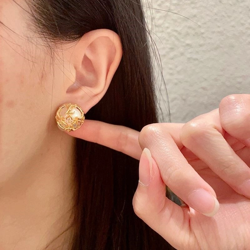 High accuracy Louis Vuitton Earrings