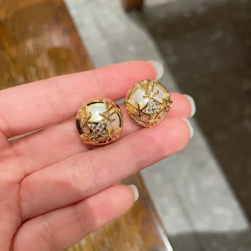 High accuracy Louis Vuitton Earrings