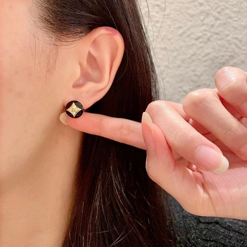 Inexpensive Louis Vuitton Earrings