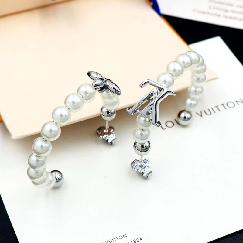 Bargain Louis Vuitton Earrings