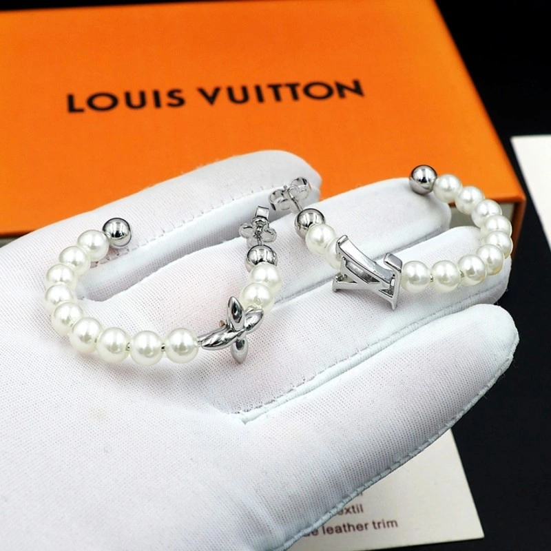 Bargain Louis Vuitton Earrings