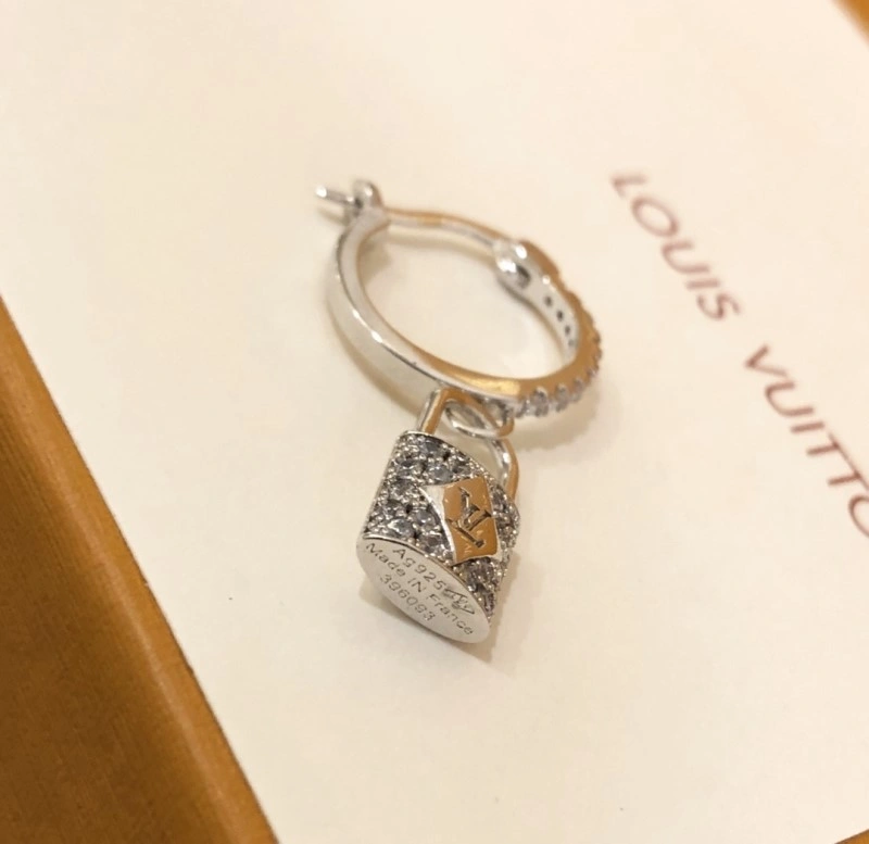 Bargain Louis Vuitton Earrings