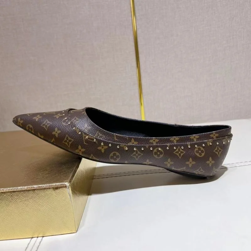 Top match Louis Vuitton Flat Shoes
