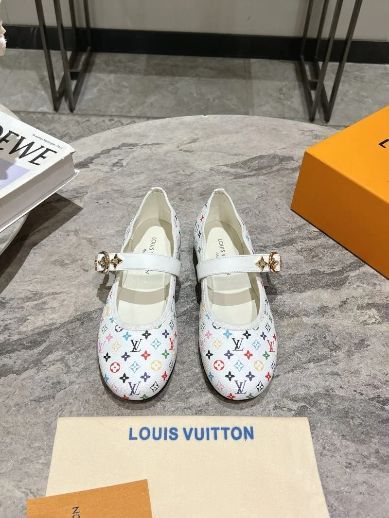 Louis Vuitton Flat Shoes