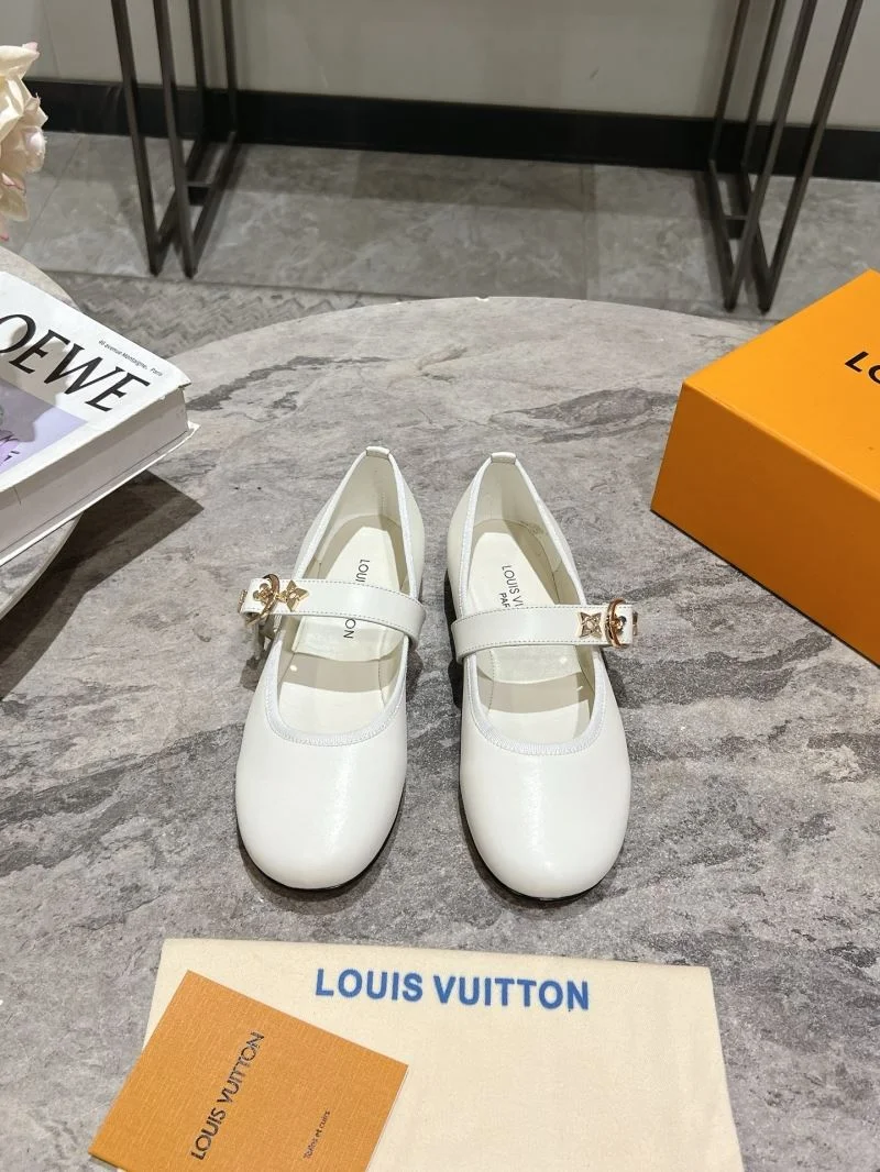 Louis Vuitton Flat Shoes