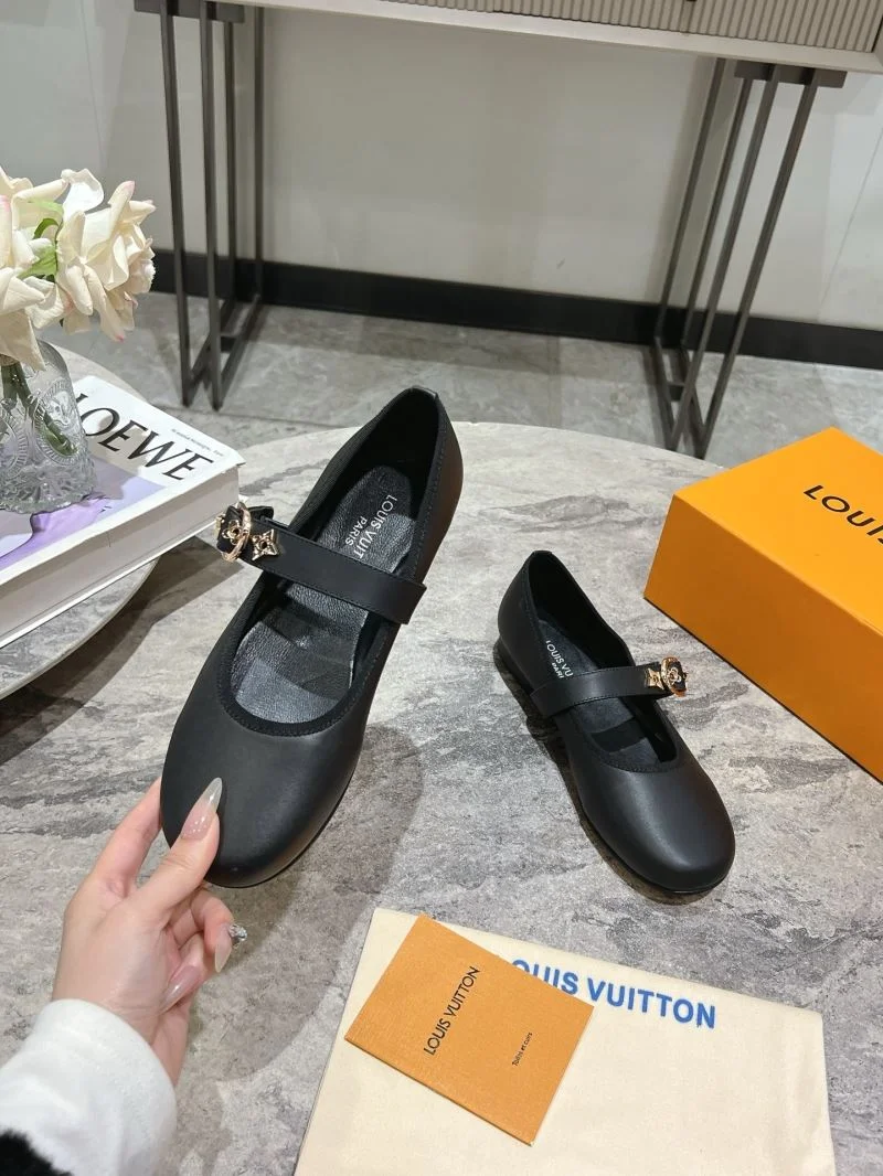 Budget-friendly Louis Vuitton Flat Shoes