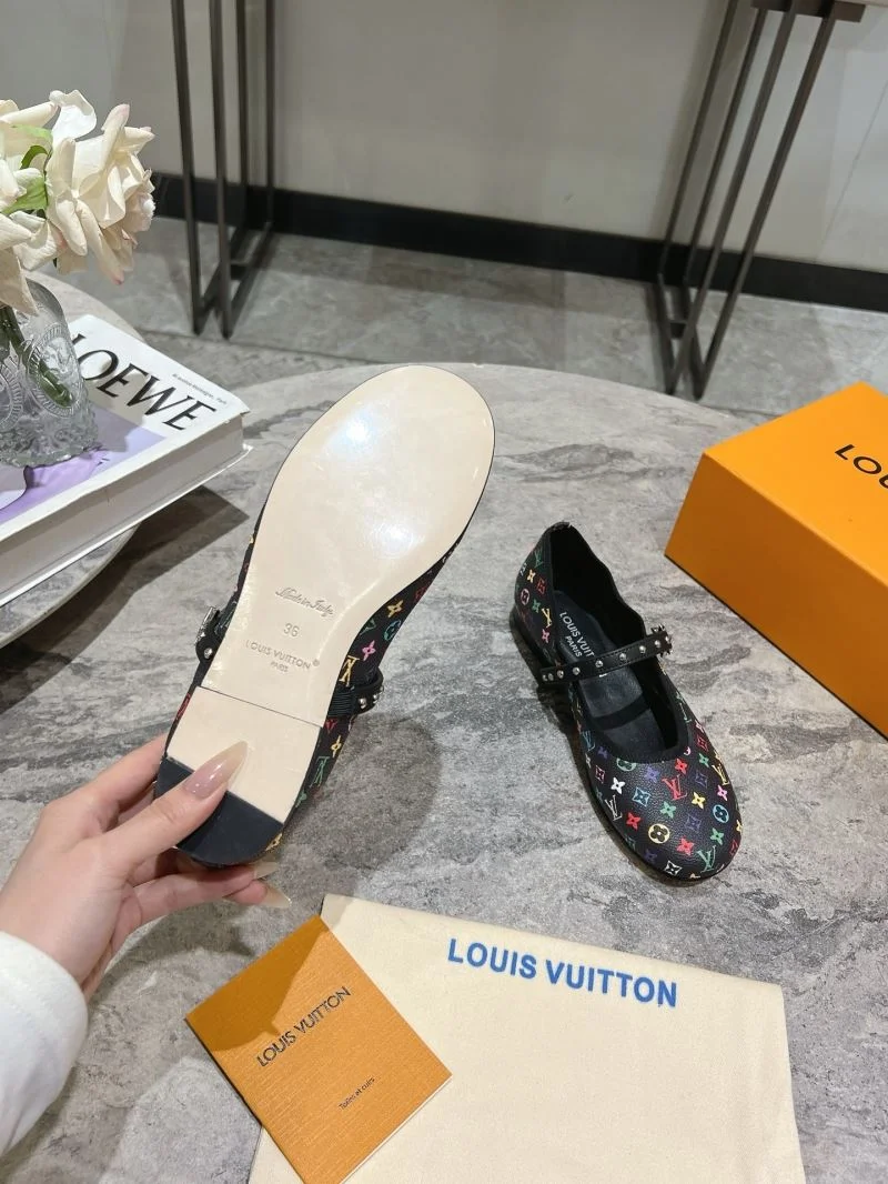 Precise copy Louis Vuitton Flat Shoes