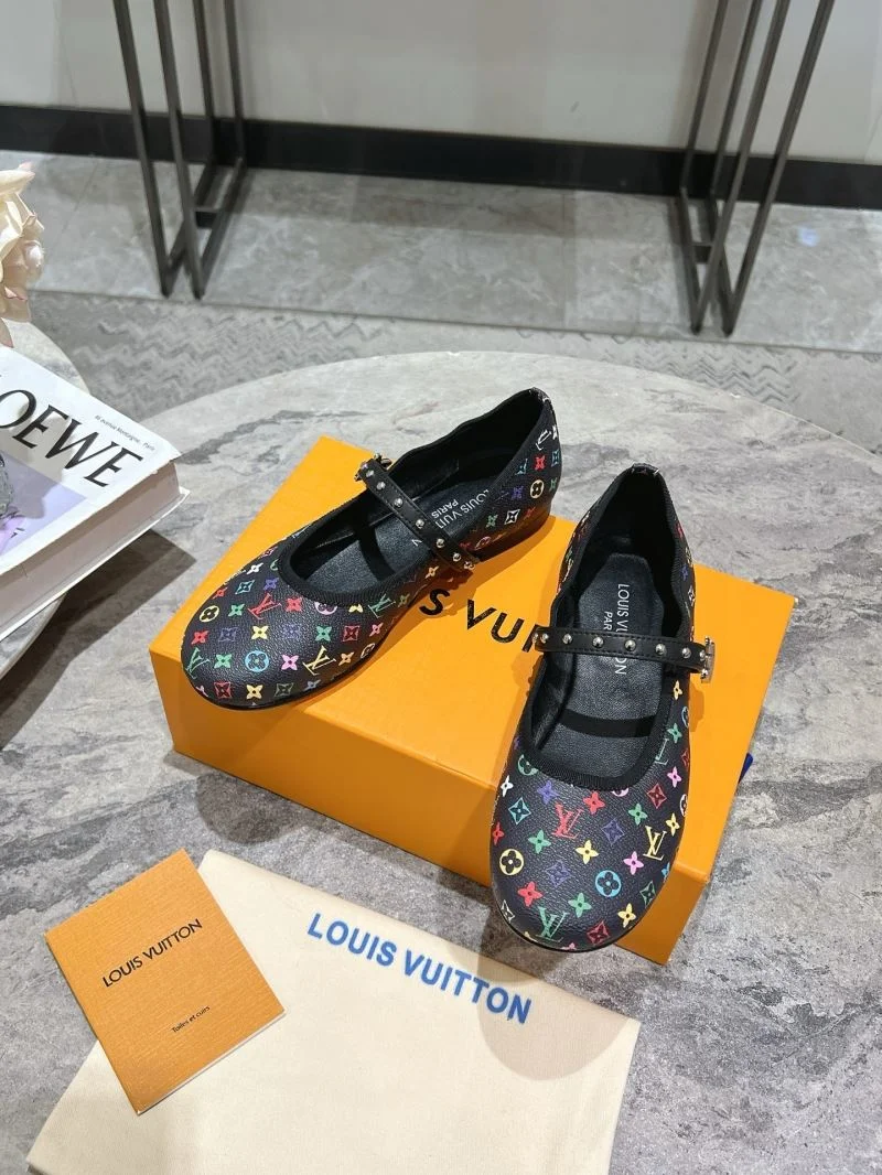 Precise copy Louis Vuitton Flat Shoes