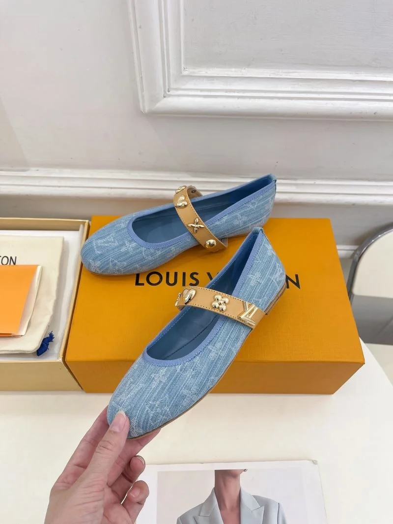 Exact replica Louis Vuitton Flat Shoes