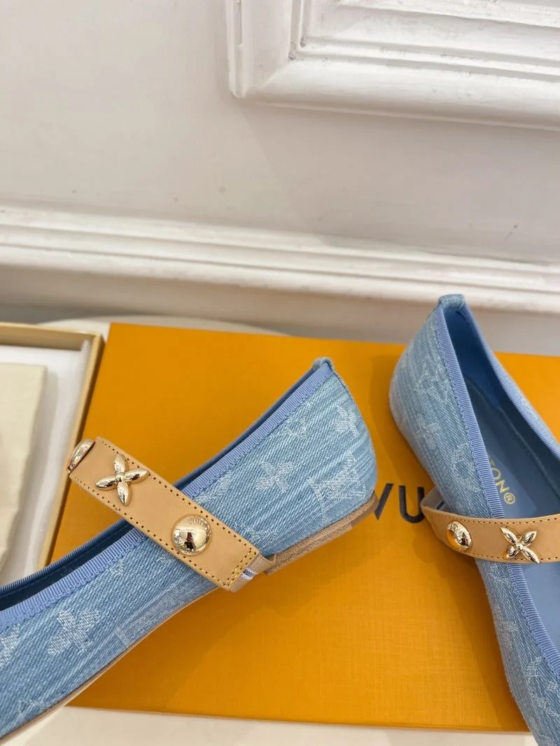 Exact replica Louis Vuitton Flat Shoes