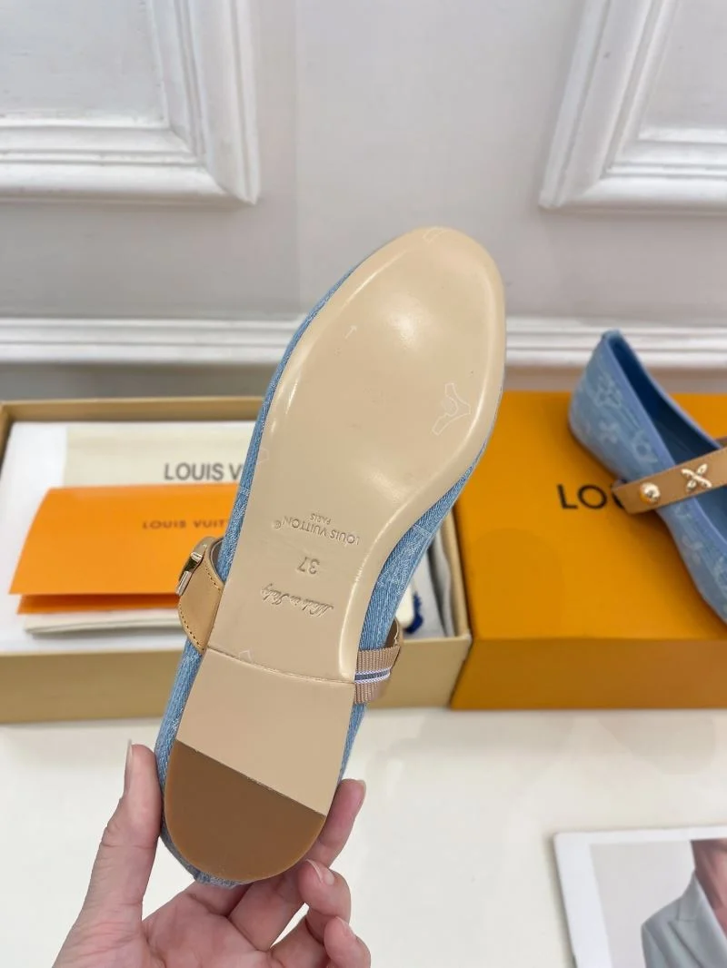Exact replica Louis Vuitton Flat Shoes