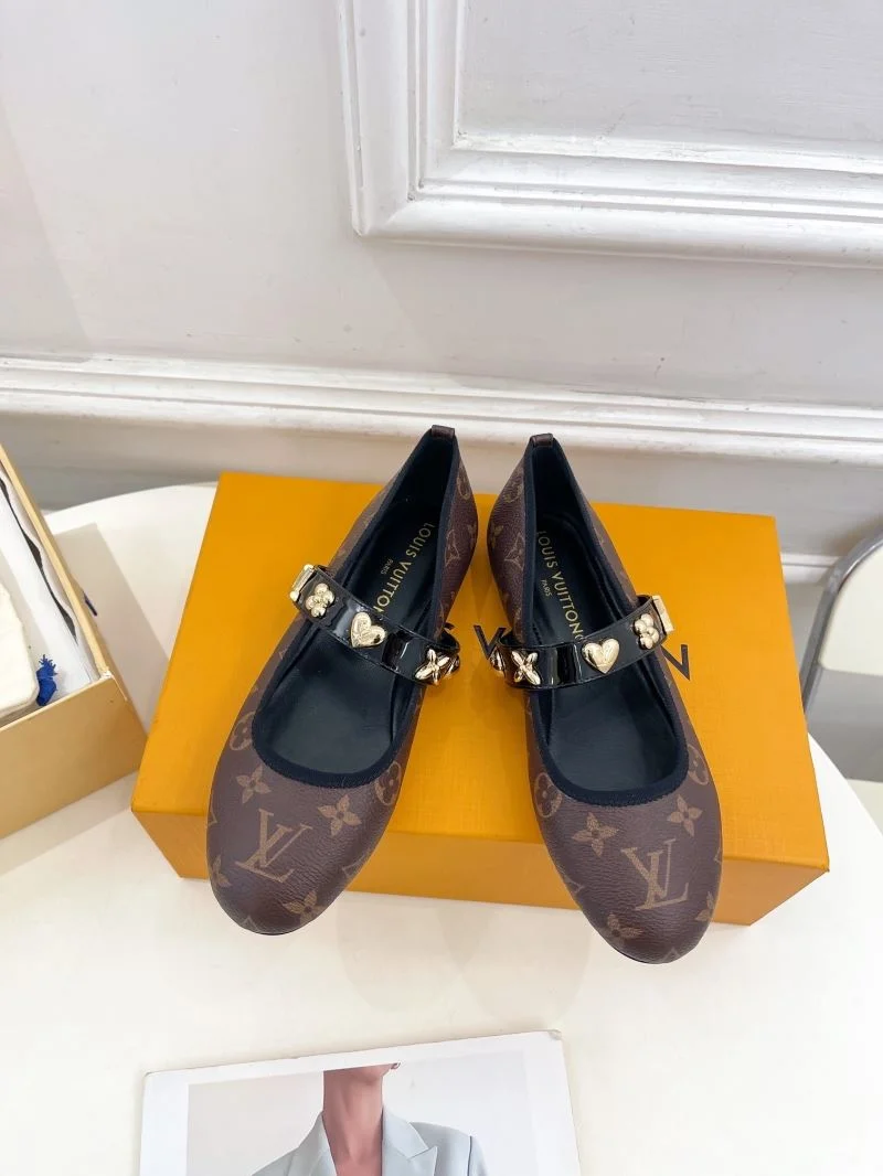 Louis Vuitton Flat Shoes