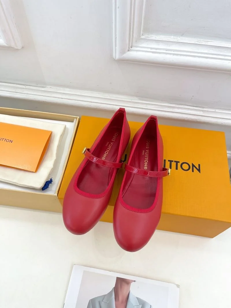 Exact replica Louis Vuitton Flat Shoes
