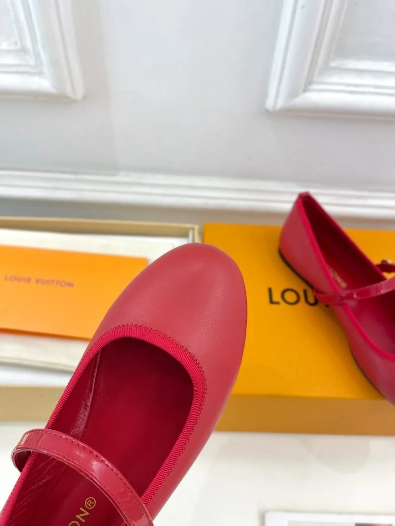 Exact replica Louis Vuitton Flat Shoes