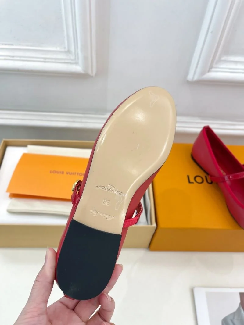 Exact replica Louis Vuitton Flat Shoes