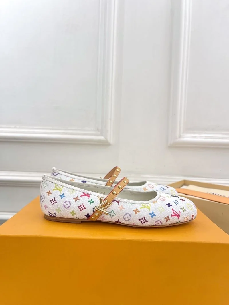 Budget-friendly Louis Vuitton Flat Shoes