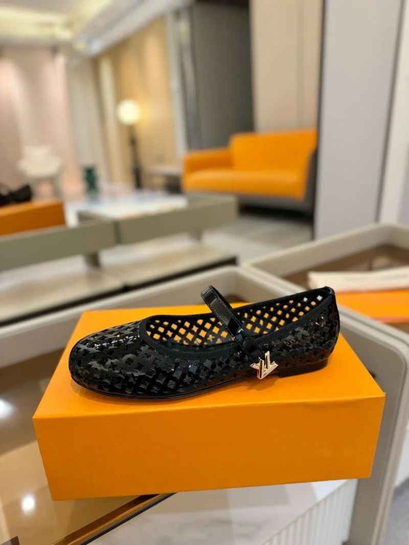 Louis Vuitton Flat Shoes