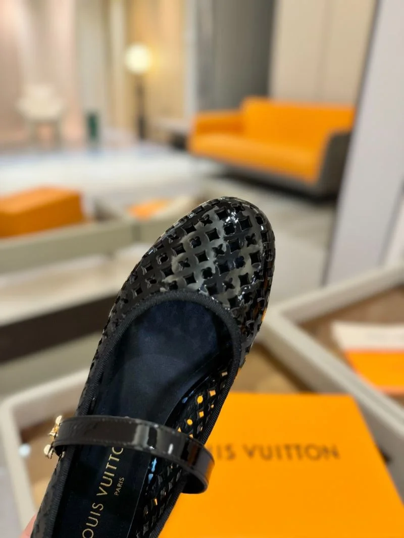 Factory-made Louis Vuitton Flat Shoes