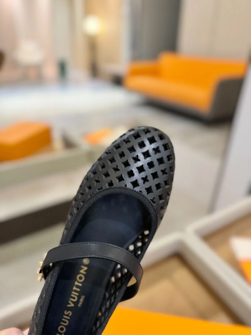 Factory-made Louis Vuitton Flat Shoes