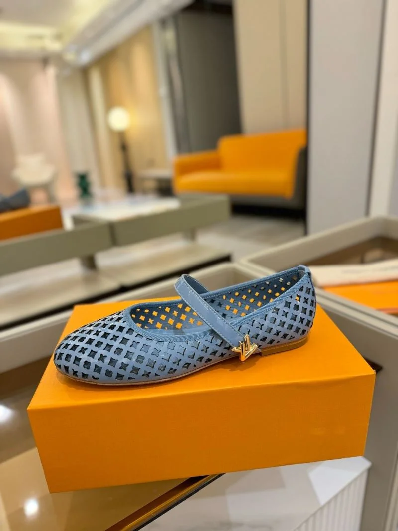 Louis Vuitton Flat Shoes