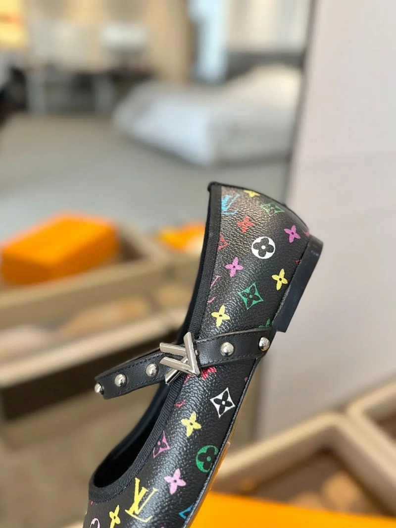 Louis Vuitton Flat Shoes