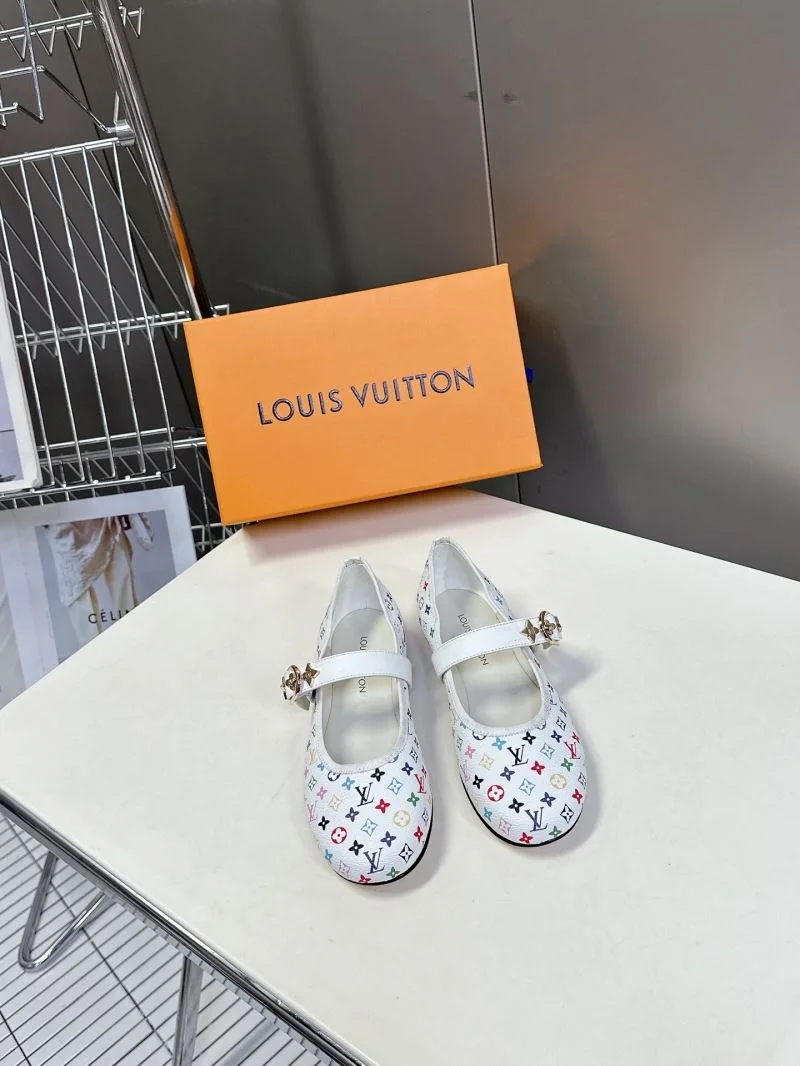 Louis Vuitton Flat Shoes