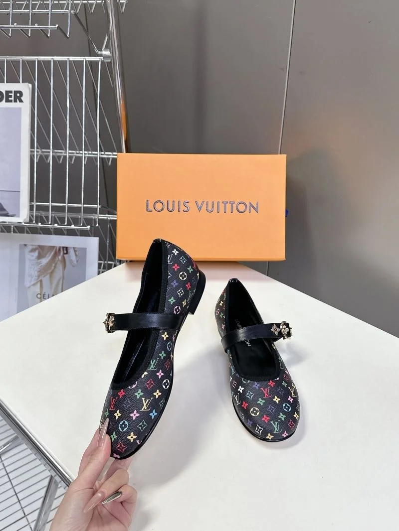 Louis Vuitton Flat Shoes