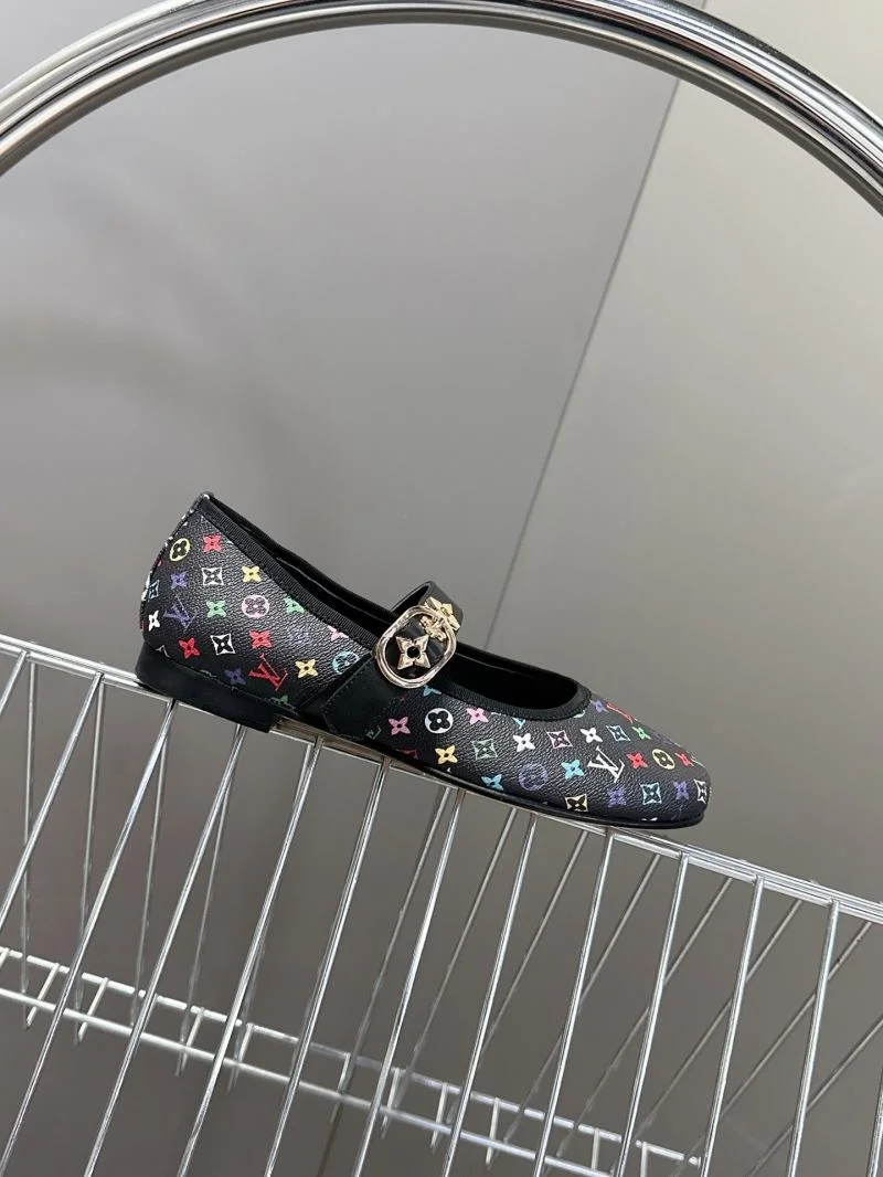 Louis Vuitton Flat Shoes