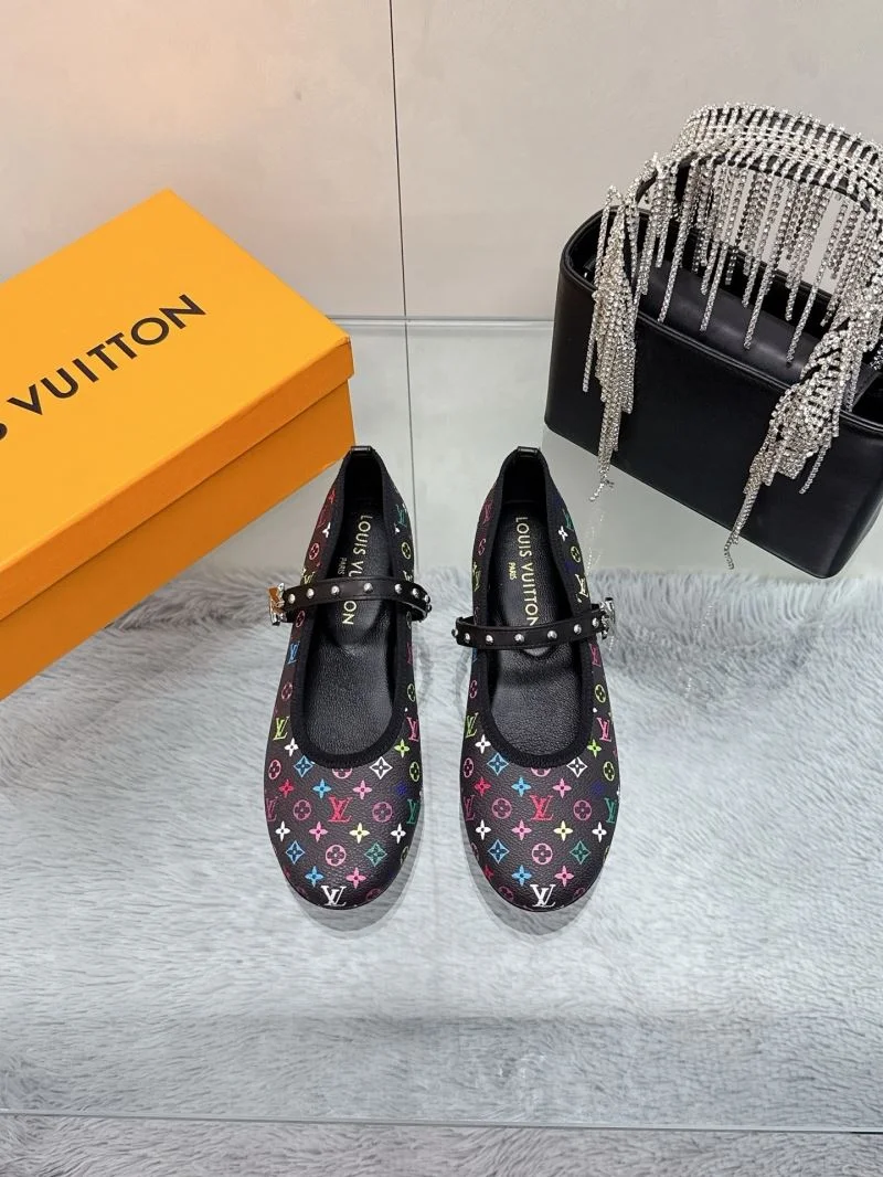 Louis Vuitton Flat Shoes