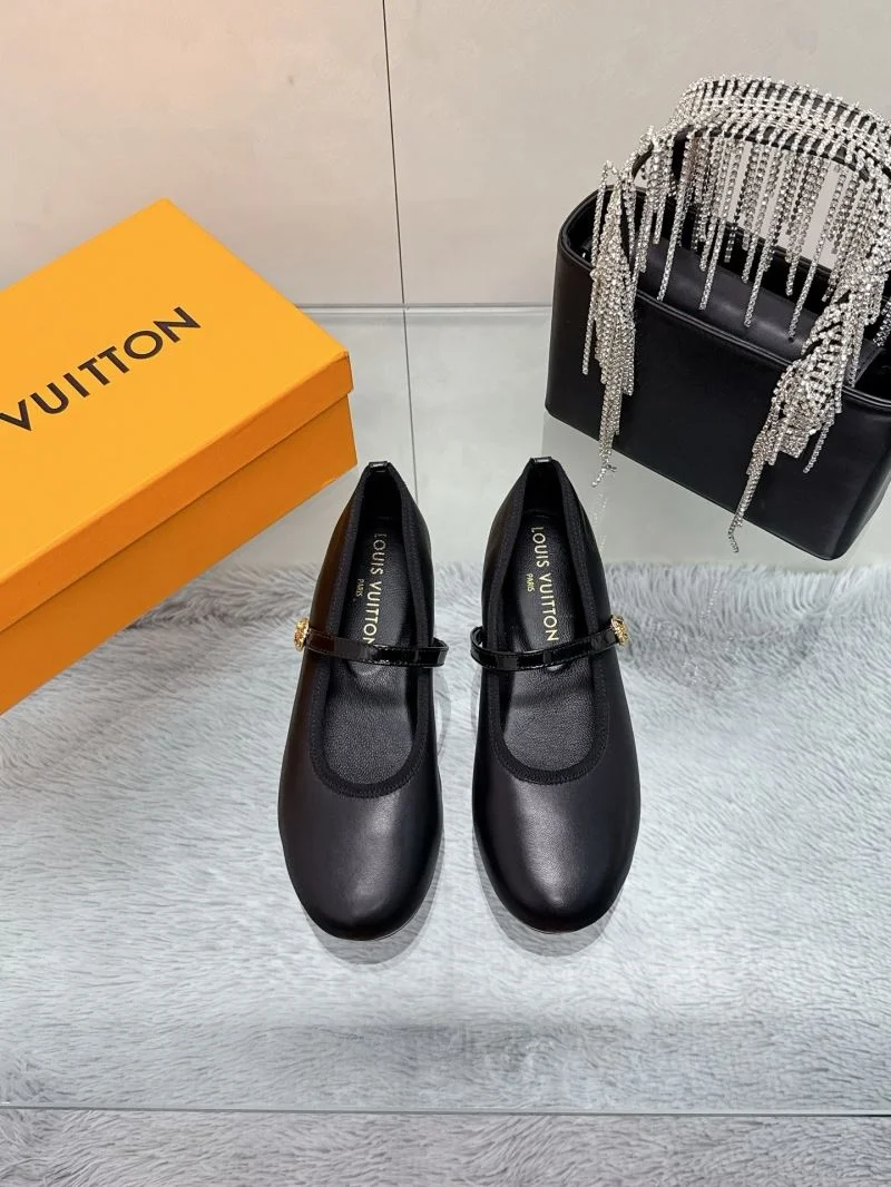 Louis Vuitton Flat Shoes