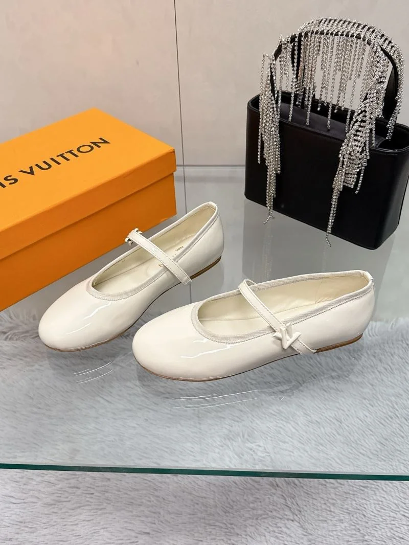Inexpensive Louis Vuitton Flat Shoes