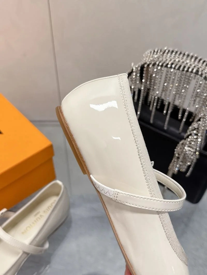 Inexpensive Louis Vuitton Flat Shoes