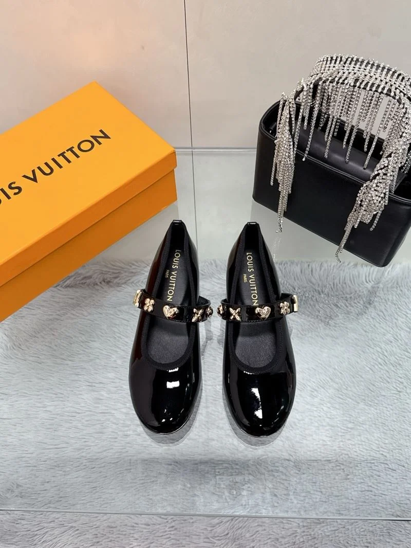 Louis Vuitton Flat Shoes