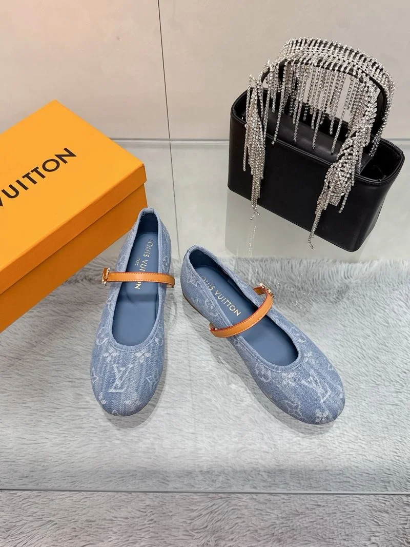 Louis Vuitton Flat Shoes