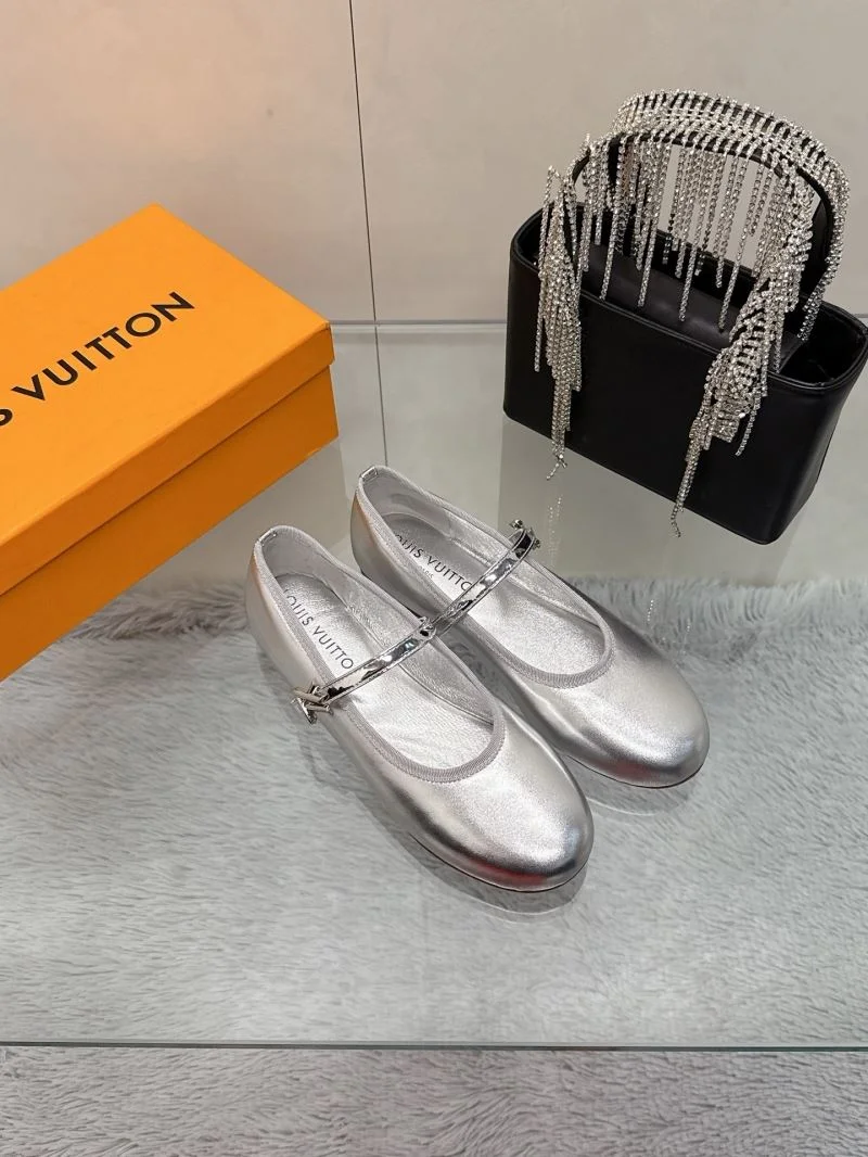 Louis Vuitton Flat Shoes