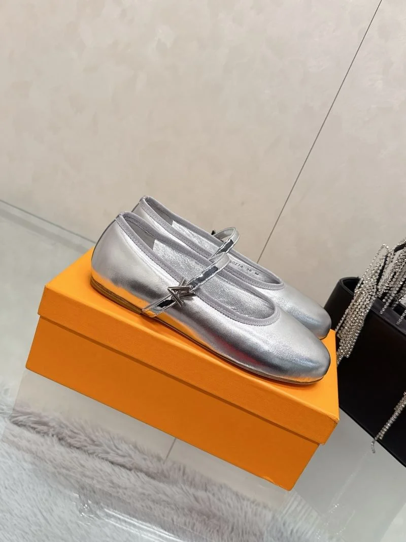 Louis Vuitton Flat Shoes