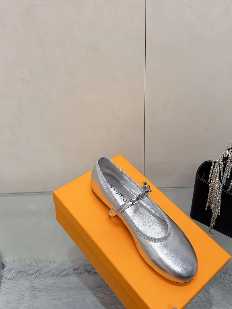 Louis Vuitton Flat Shoes