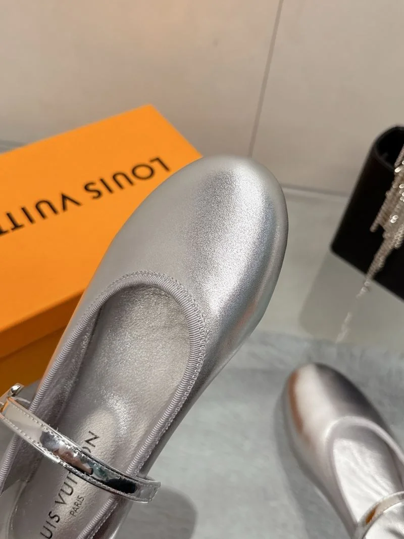 Louis Vuitton Flat Shoes