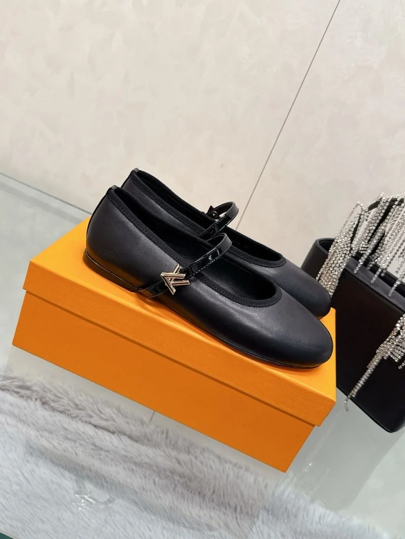 Louis Vuitton Flat Shoes