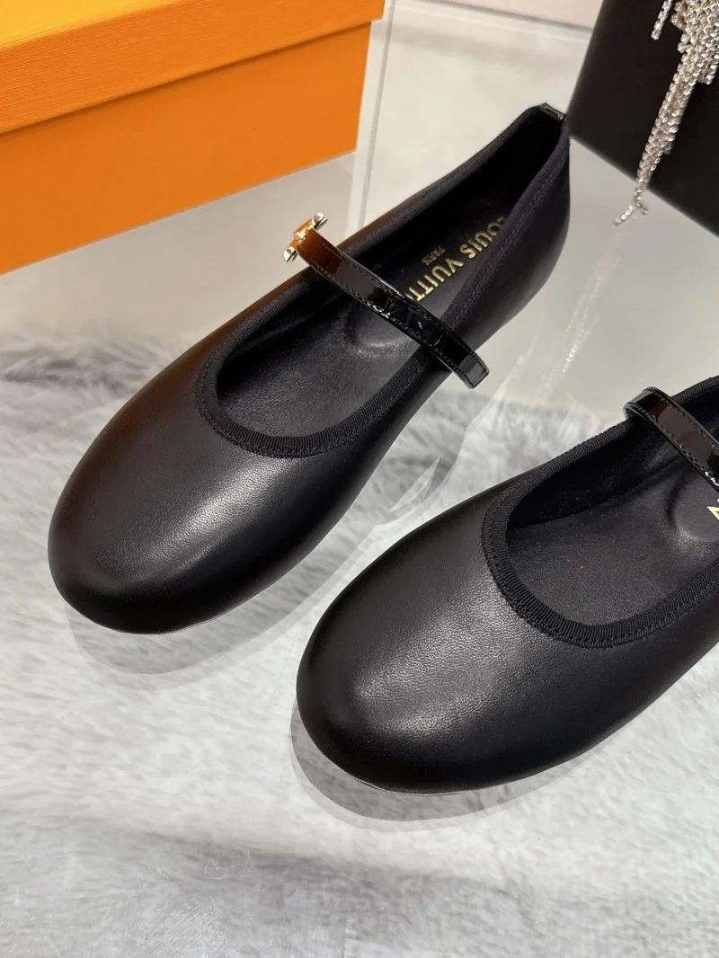 Louis Vuitton Flat Shoes