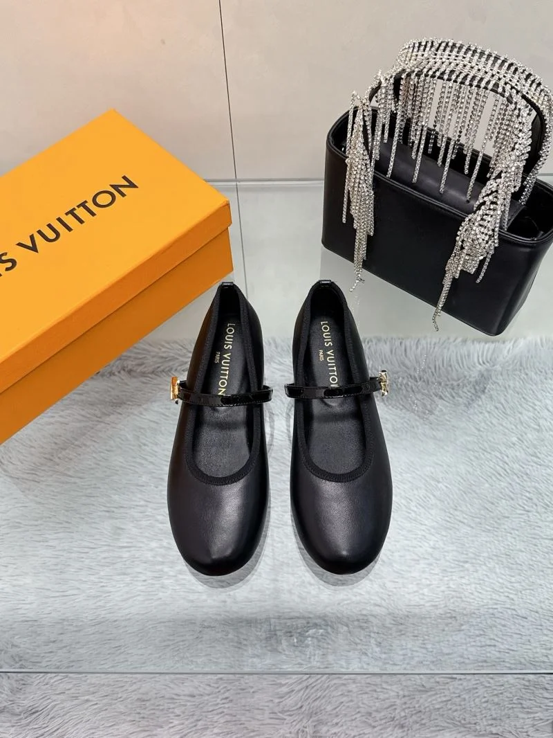 Louis Vuitton Flat Shoes