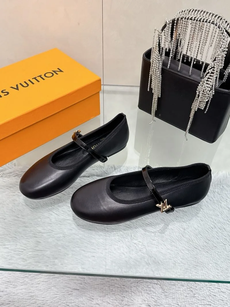 Louis Vuitton Flat Shoes