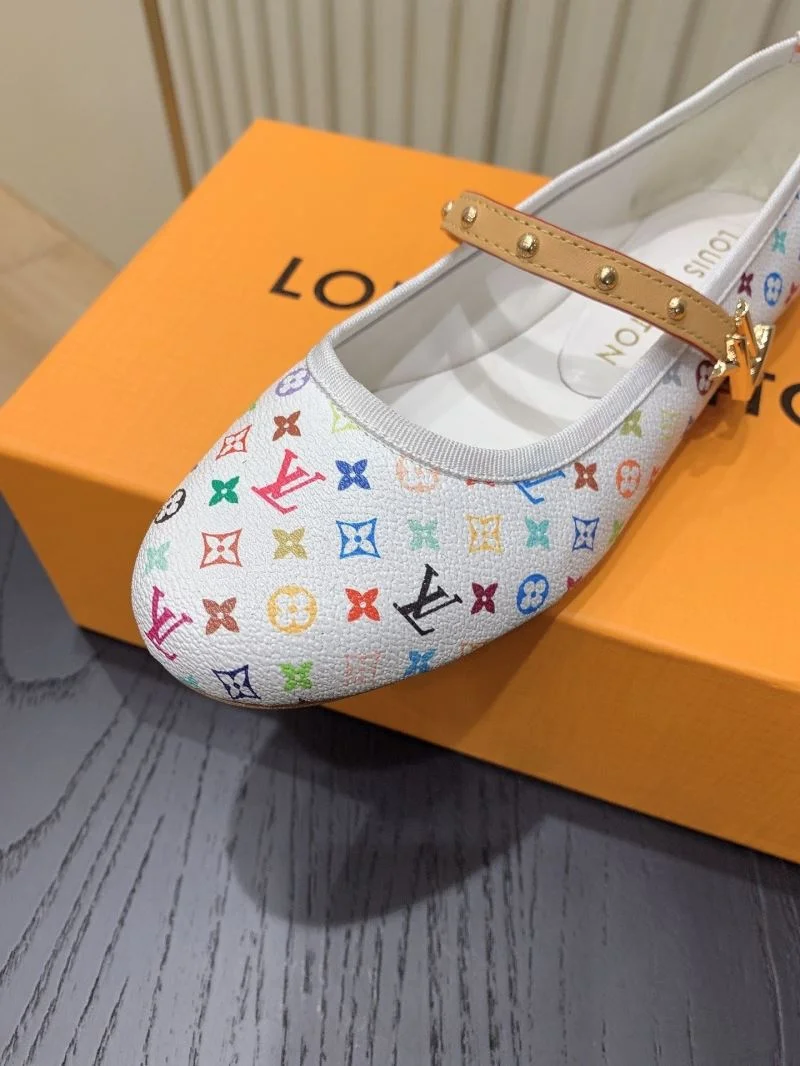Low-cost Louis Vuitton Flat Shoes